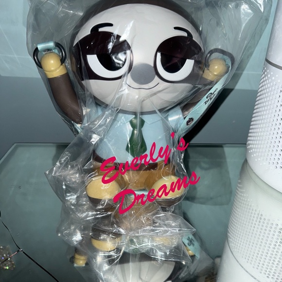 Disney | Other | Zootopia 2 Flash Amc Exclusive Popcorn Bucket Brand ...